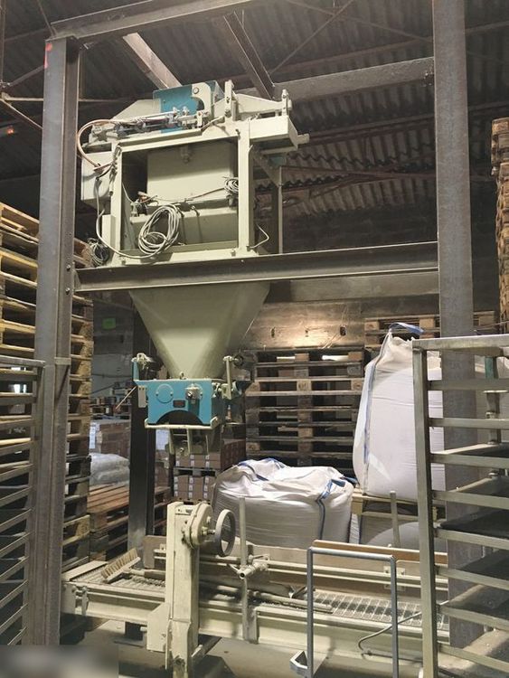 JANOMATIC Vb / 60M, Semi-automatic filling-bagging machine