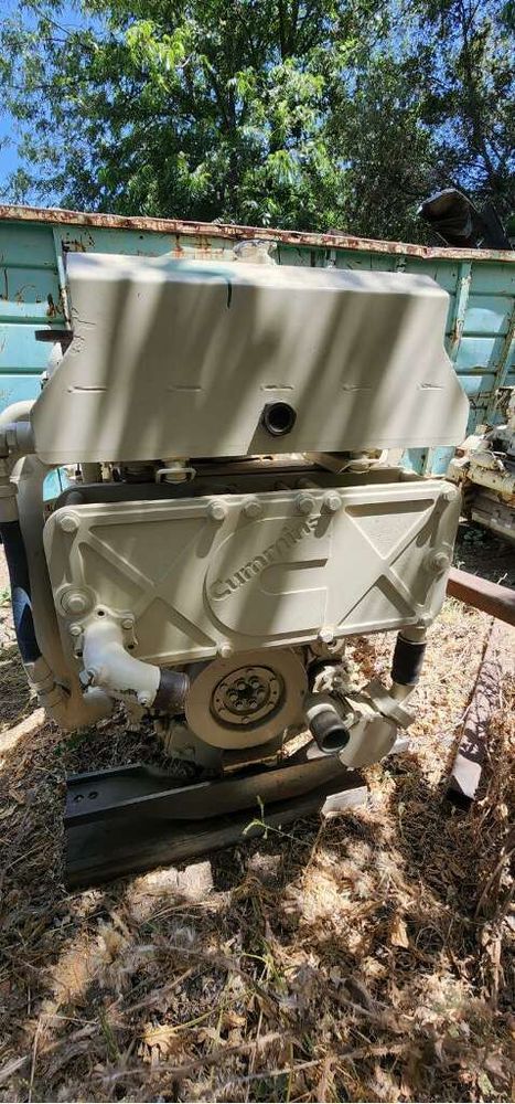 Cummins QSK19 Marine Engine 800hp @2100 rpm