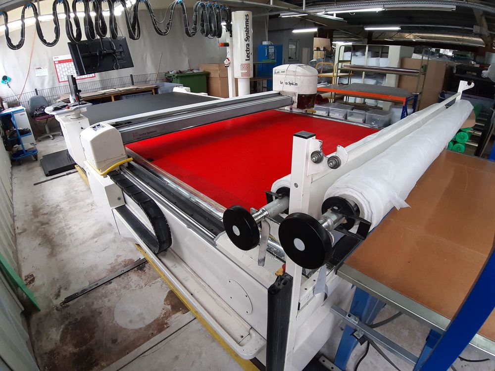 Lectra Vector 7000 Cutter