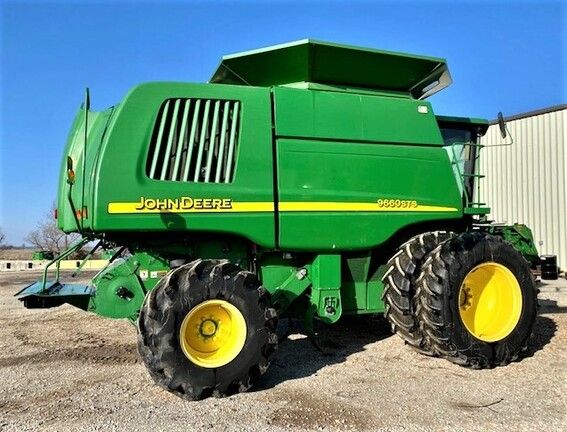 John Deere 9660 STS Combine