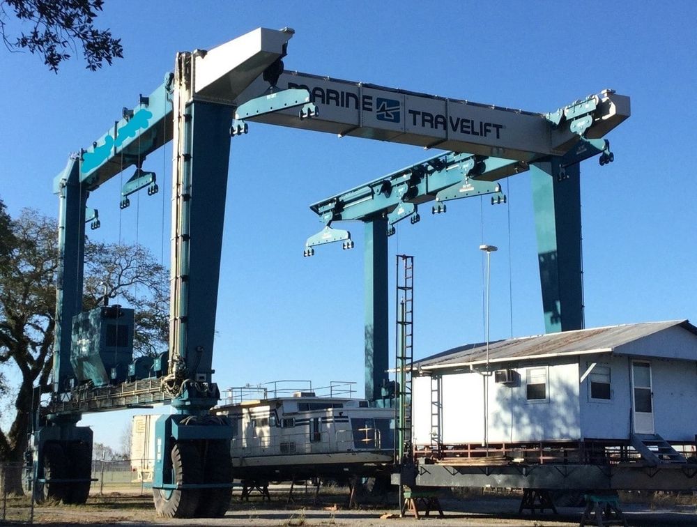 400 ton Marine Travelift