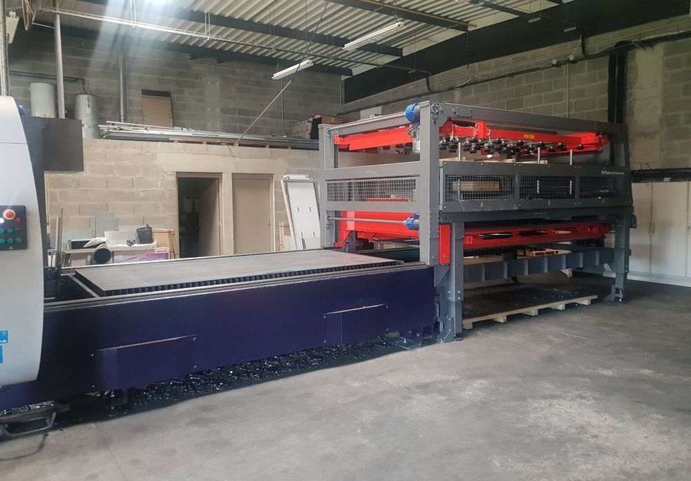 Bystronic FIBER 4KW laser cutting CNC Control