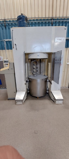 Tonelli UNIVERSAL 200 P 300 Vertical planetary mixer